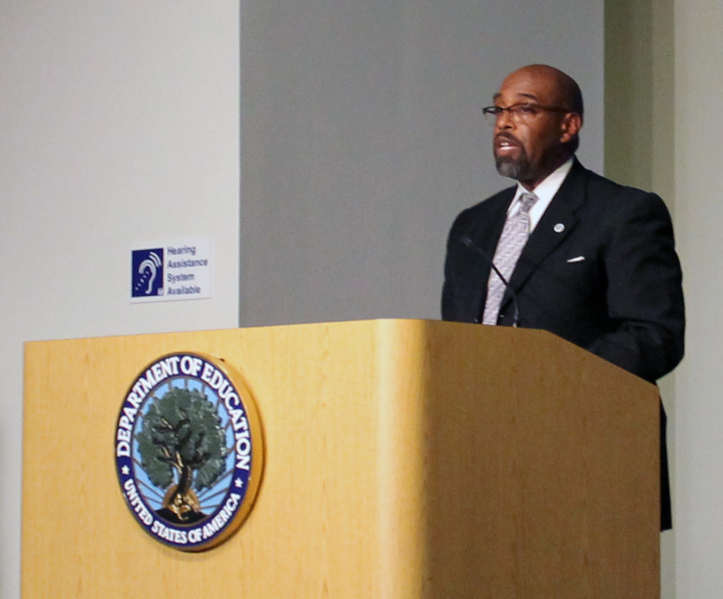 AACC asks ED to ease overburdensome regs - Community College Daily